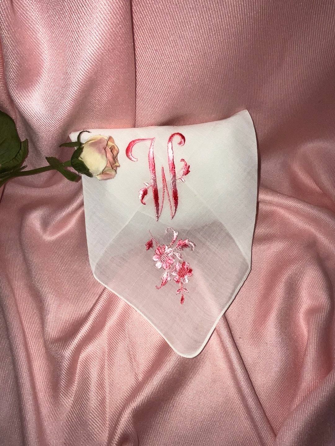 Vintage Lavender Sachet Made From an Vintage Initial W Handkerchief ...