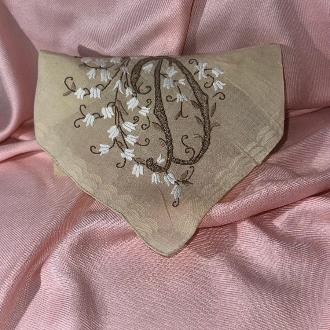 Lavender Sachet Made From an Vintage Initial D Handkerchief Bridal ...