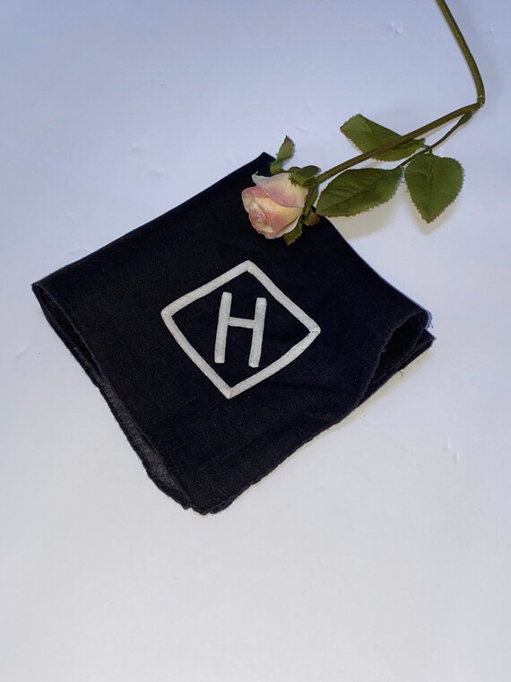 Vintage initial h black - Gem