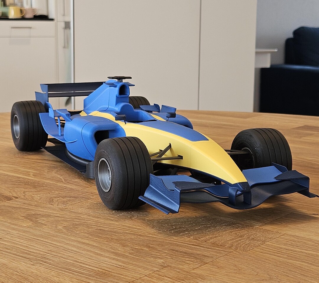 Renault R25 F1 - 1:10 Scale Fully Built Model | Handcrafted Formula 1 ...