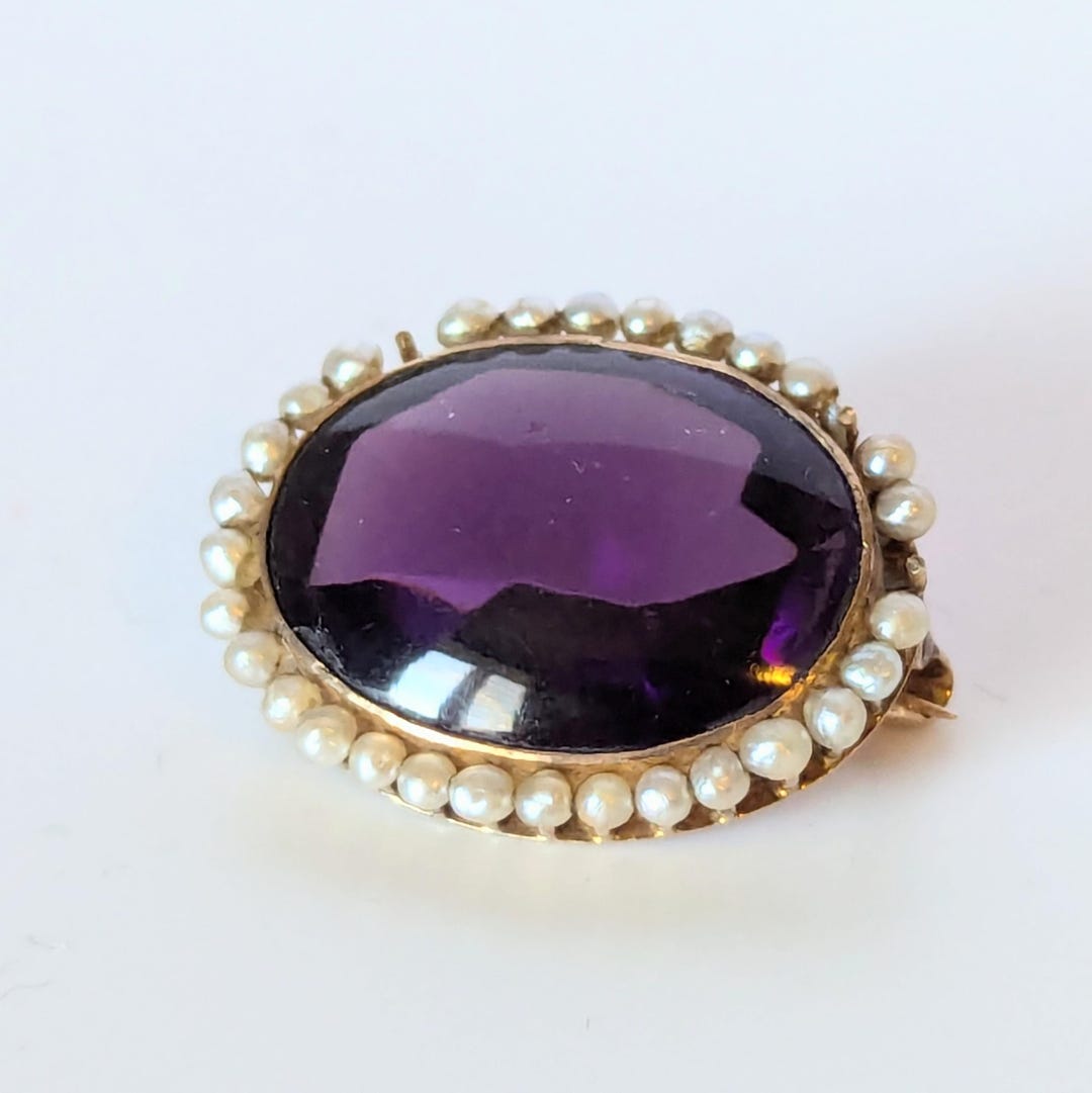 1920s 10K Yellow Gold Collar Pin Seed Pearls and Amethyst Cabochon ...