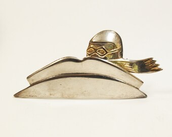 Butler Brooch - Etsy