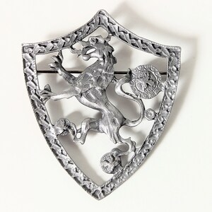 Vintage 1960s Lion Crest Shield Brooch Pewter Medieval Style - Etsy