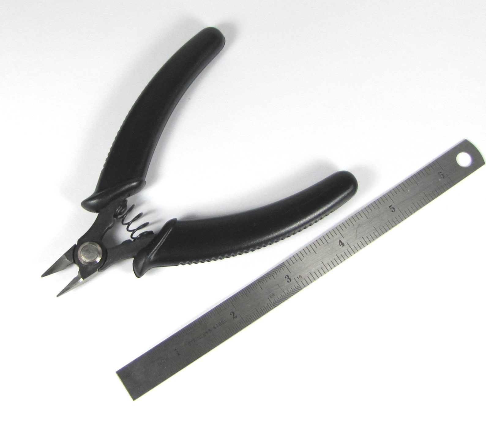 Flush Wire Cutters, Tight Spot Precision, Heavy Duty Cutter, for Copper ...