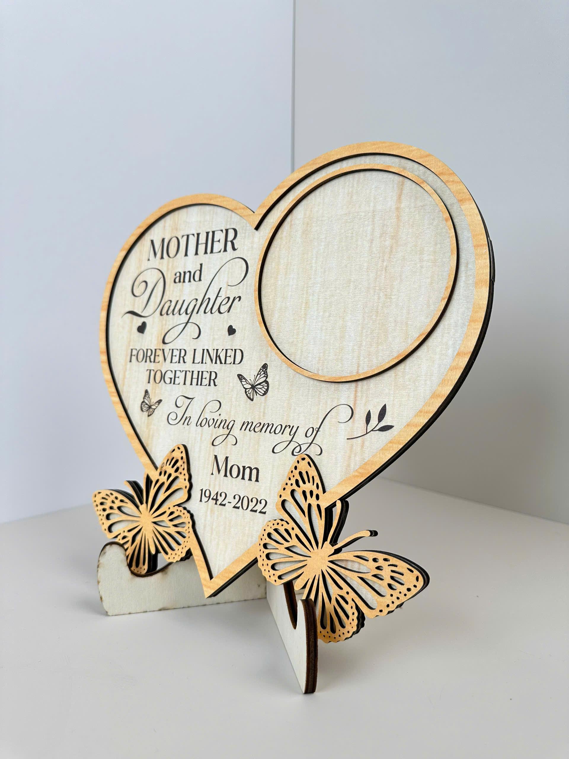 Personalized Heart Shaped Memorial Plaque for Mom | Photo Display With ...