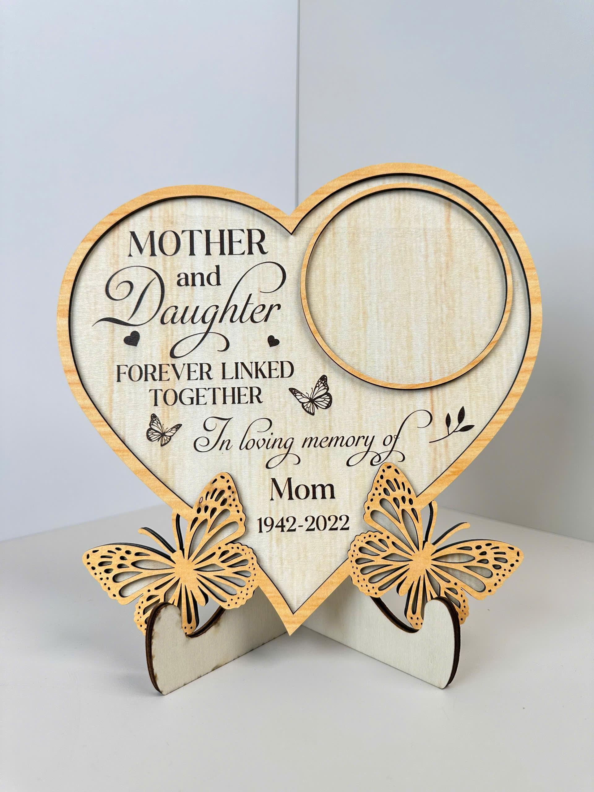 Personalized Heart Shaped Memorial Plaque for Mom | Photo Display With ...
