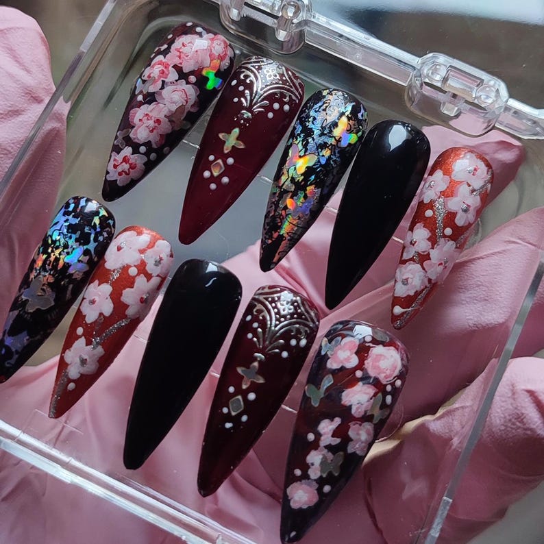 TGCF Xie Lian Dianxia Inspired Cute Fake Nails, MXTX, Japanese Nail Art ...