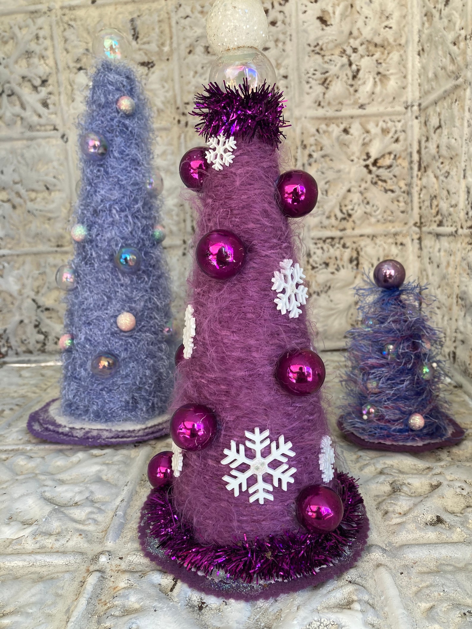 Christmas Tree Pink Novelty Yarn Ornaments Icicle Garland | Etsy