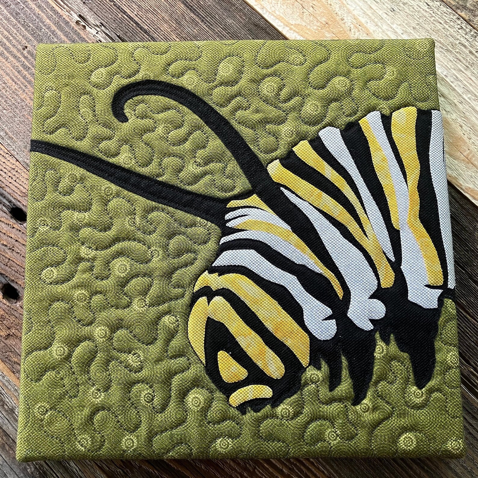Monarch Butterfly CATERPILLAR Wall Art Quilt Canvas INSECT Bug Decor ...
