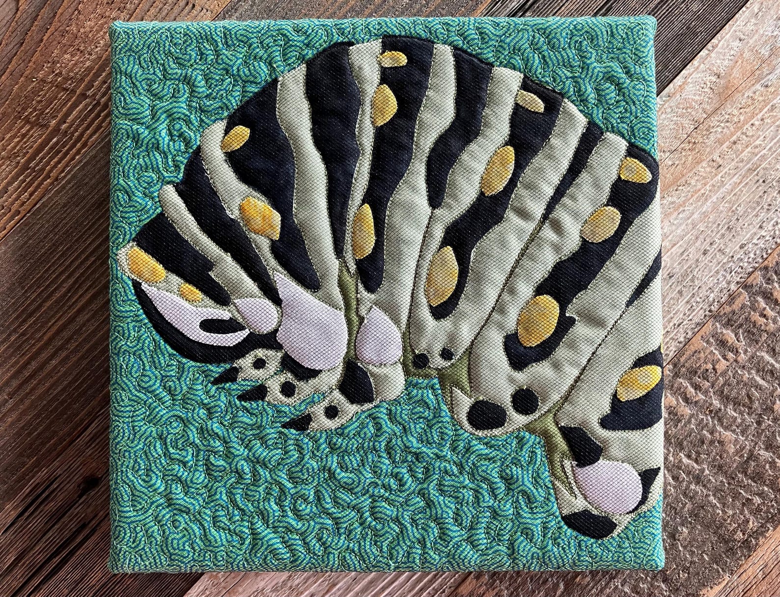 Black Swallowtail Butterfly CATERPILLAR Wall Art Quilt Canvas INSECT ...