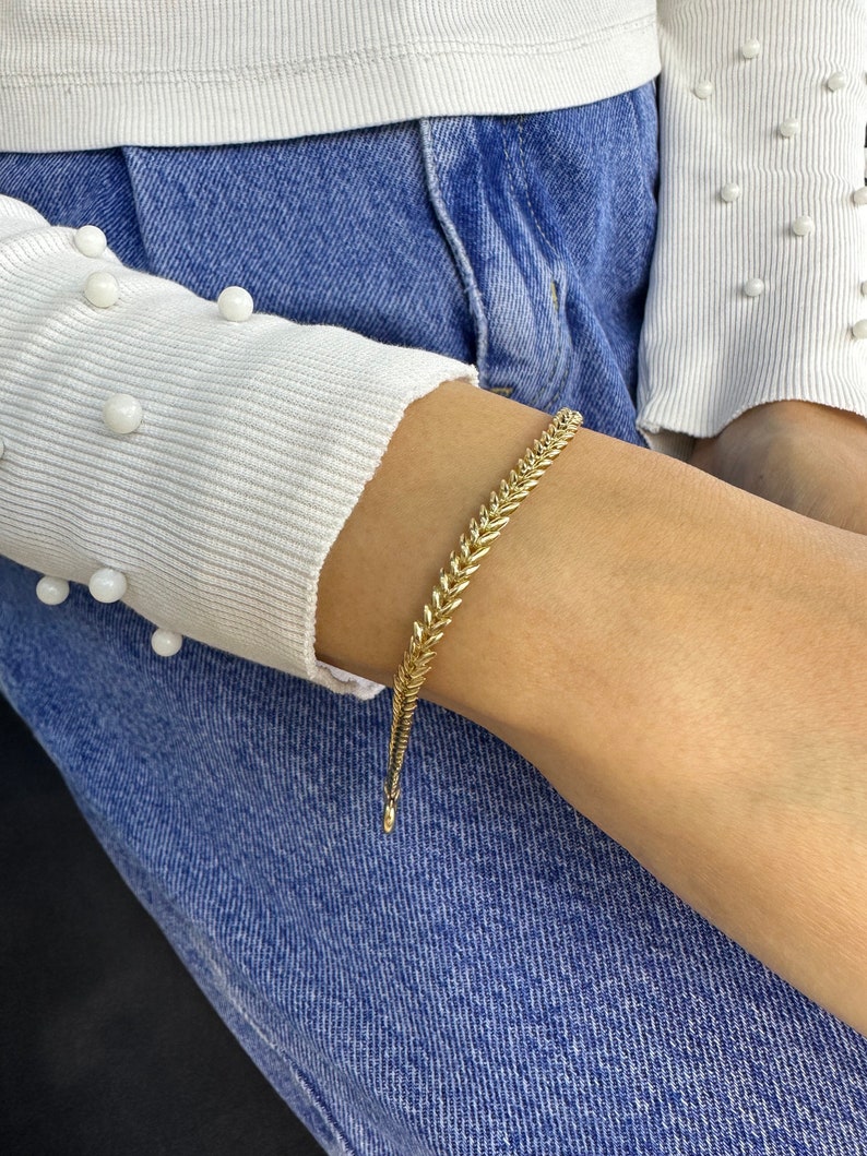 Curb Chain Bracelet, Thin Vienna Bracelet for Women, Mothers Day Gift ...