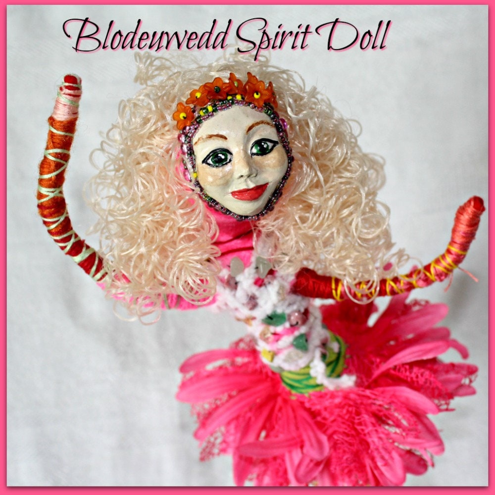 Blodeuwedd Spirit Doll - Etsy