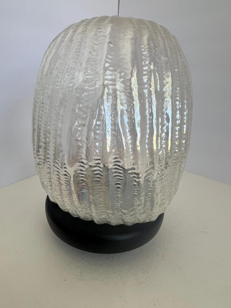 Large Vintage Nautilus Shell Glass Sculpture, 9" Hand Blown Art Glass ...