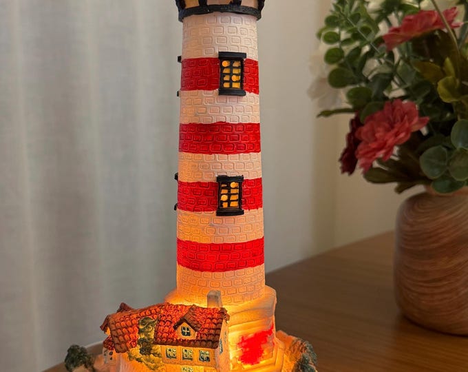 Vintage Red & White Resin Lighthouse Lamp With Wooden Plaque- Unique ...