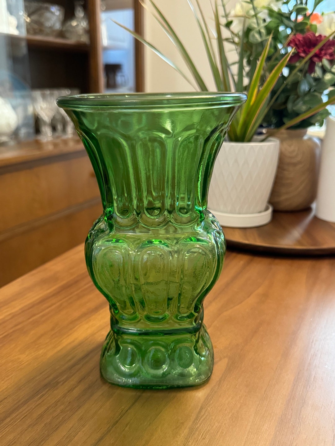 Vintage Mid Century Emerald Green Glass Square Bottom Flower Vase- 7.5 ...