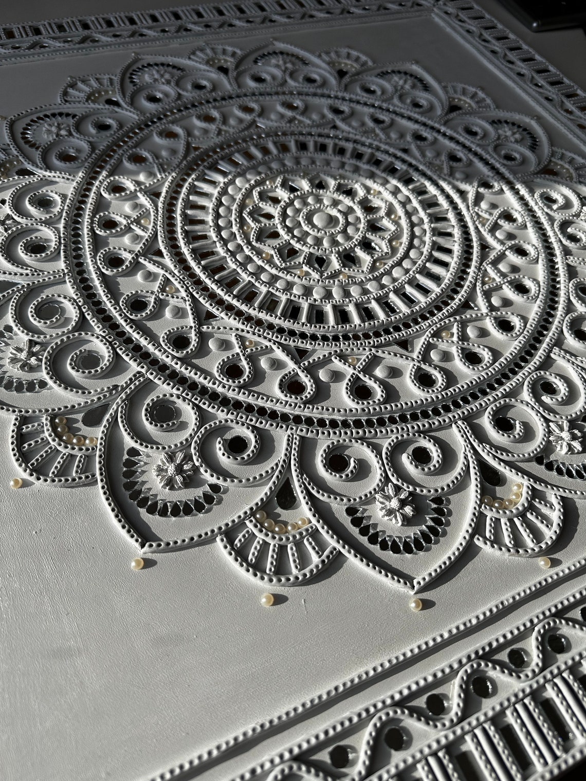 White Lippan Mandala Wall Hanging / Home Decor - Etsy