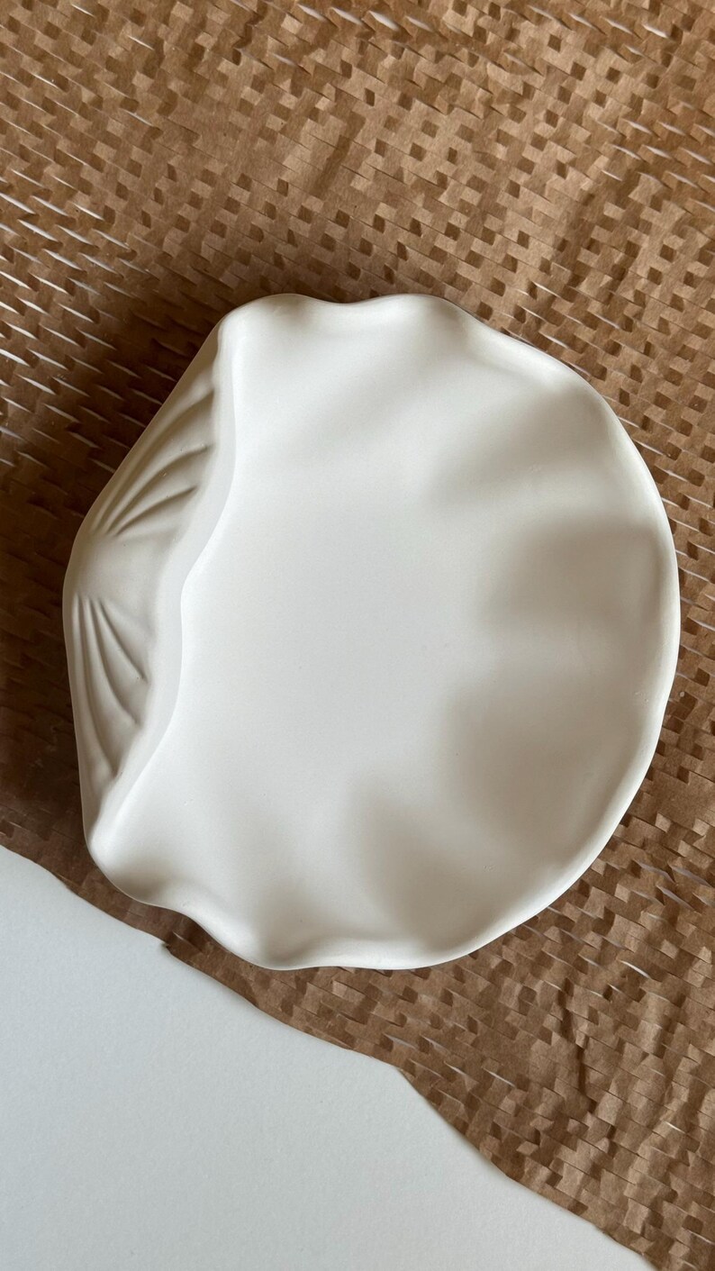 Handmade Sea Shell Trinket Dish | Coastal Decor | Gypsum Shell Bowl ...