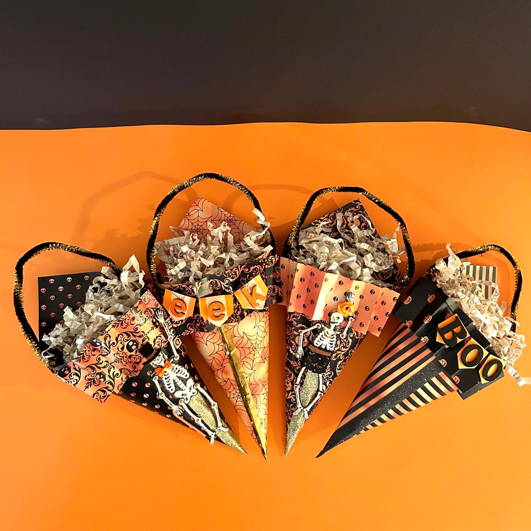 Unfilled Halloween Cone for Treats | Adorable Eek or Boo Miniature ...