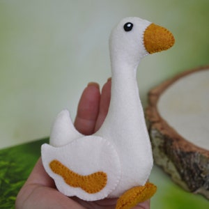 Goose Felt Pattern, Farm Animals PDF Pattern, Pattern Felt Toys Geese ...