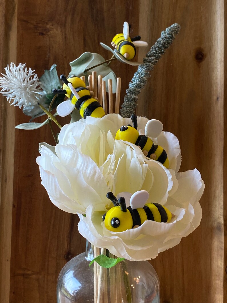 Pinnacle3d 3D Printed Flexi Bee - Etsy