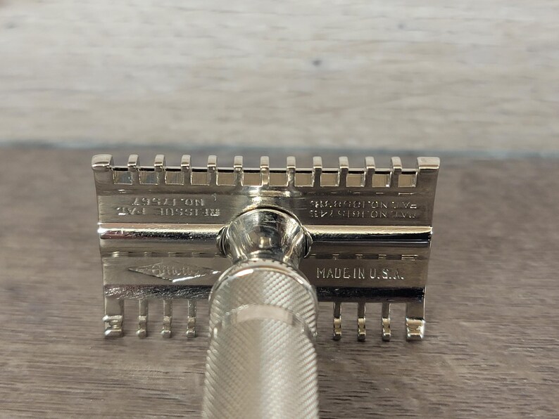 Gillette the Newlong Comb Vintage Safety Razor replated Mirror Nickel ...