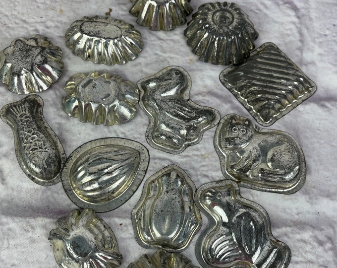 Lot of 14 Vintage Small Metal Candy Molds Cookie Cutters - Etsy
