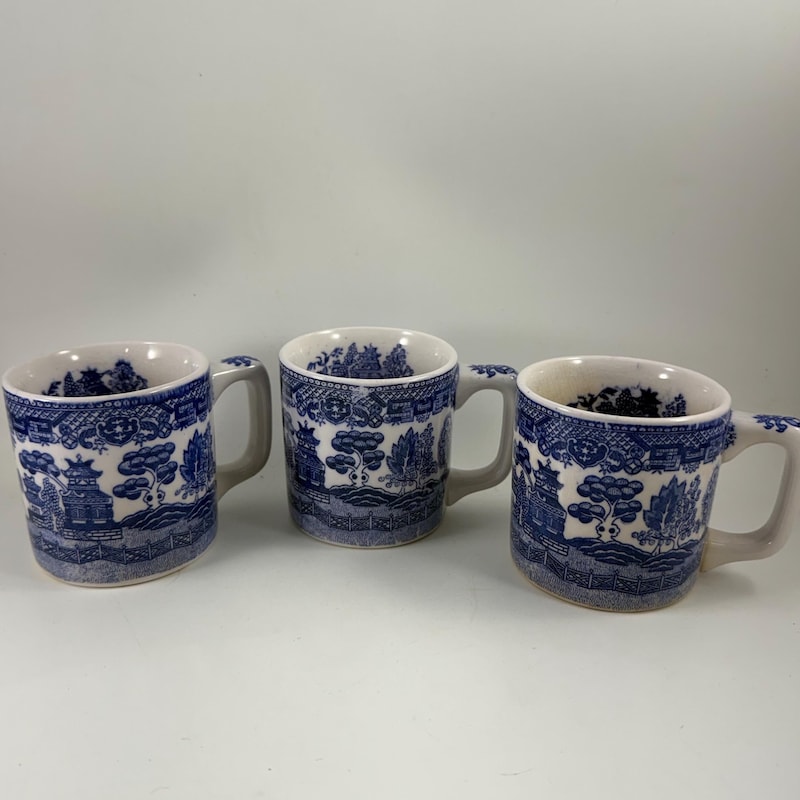 Blue Willow Mugs - Etsy