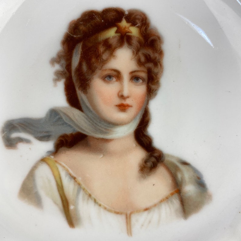 Vintage Queen Louise of Prussia Portrait Plate With Gold Trim - Etsy