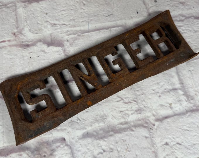 Vintage Cast Iron SINGER Sewing Machine Part From Old Treadle Sewing ...