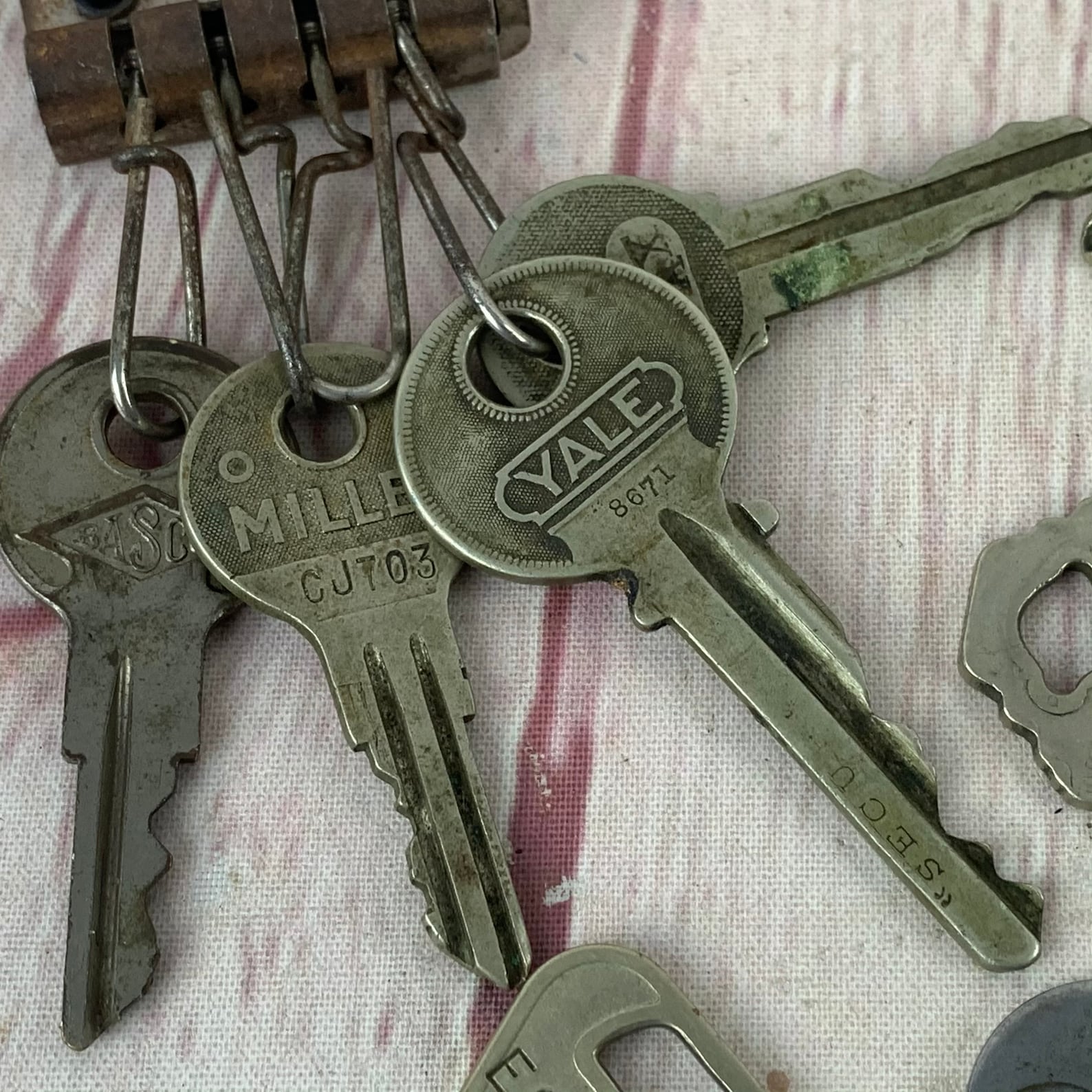 Lot of 15 Vintage Keys Key Some Brass Destash Altered Art - Etsy