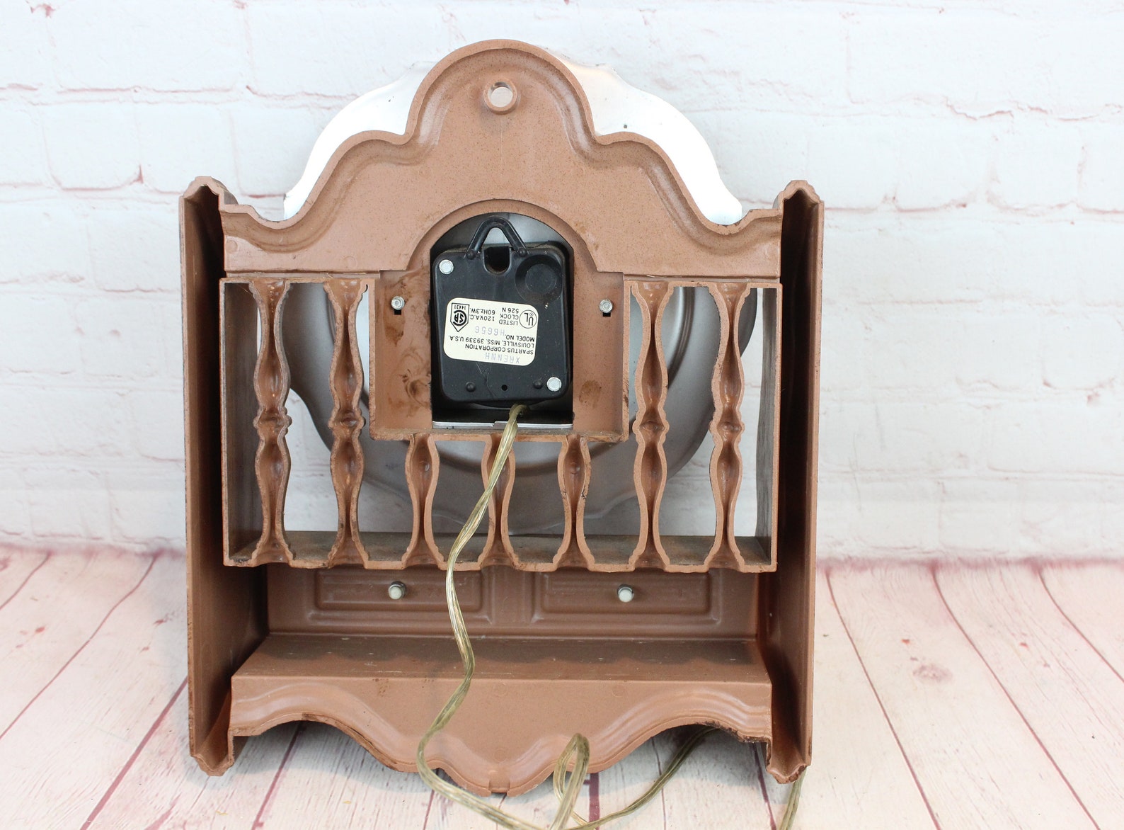 Vintage Retro Kitchen Clock by Spartus Silver Plate on Shelf - Etsy