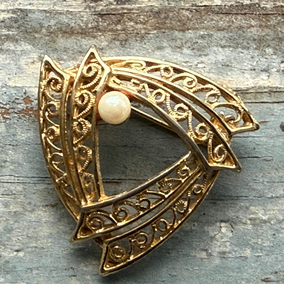Vintage AVON Open Sheild Gold Tone Pin or Brooch With Faux Pearl - Etsy