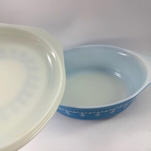Vintage PYREX Blue Snowflake Garland 1 1/2 Quart Casserole Dish - Etsy