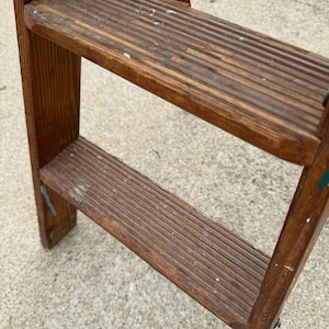 Vintage Small Wood Folding Small Step Ladder Plant Stand Shelf Paint ...
