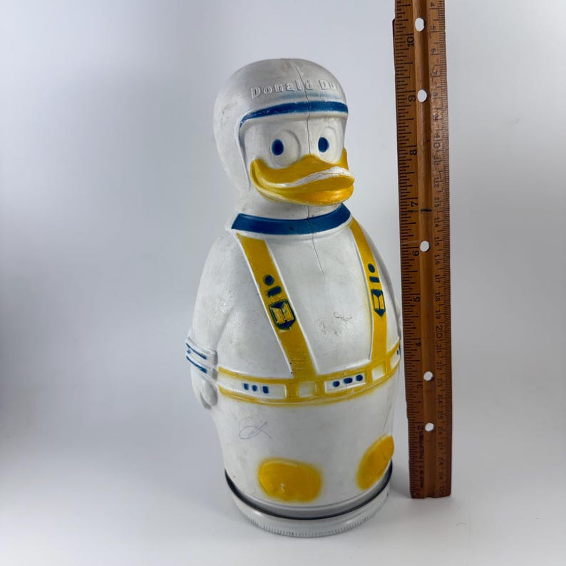 Vintage 1960's Era Puppets Wheat Puffs Cereal Donald Duck Disney Bank ...