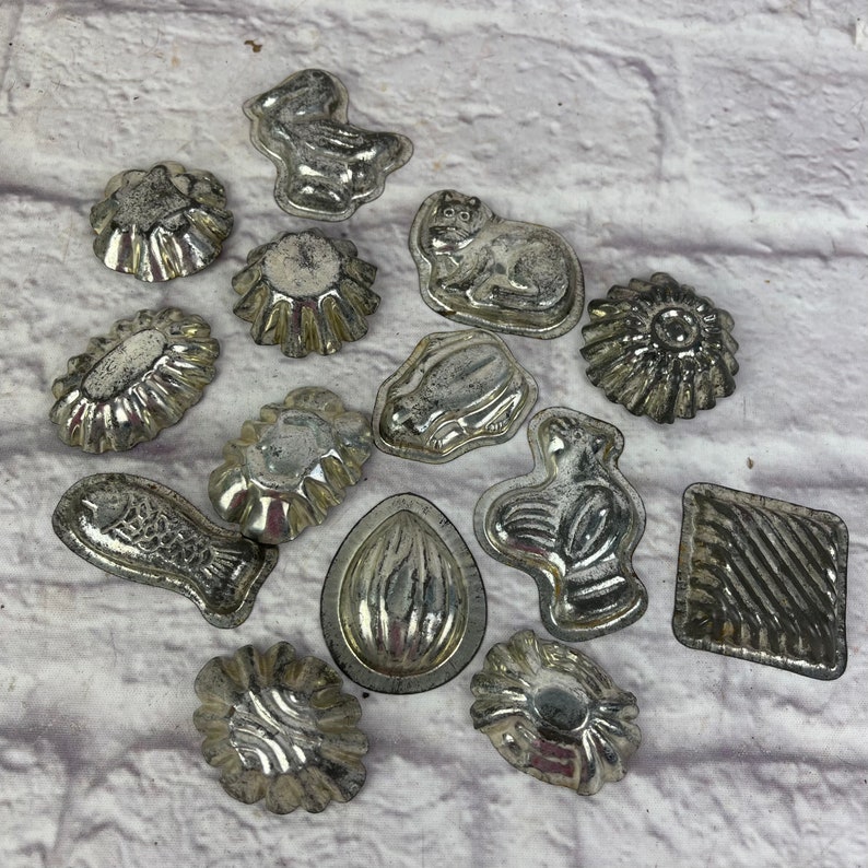 Lot of 14 Vintage Small Metal Candy Molds Cookie Cutters - Etsy