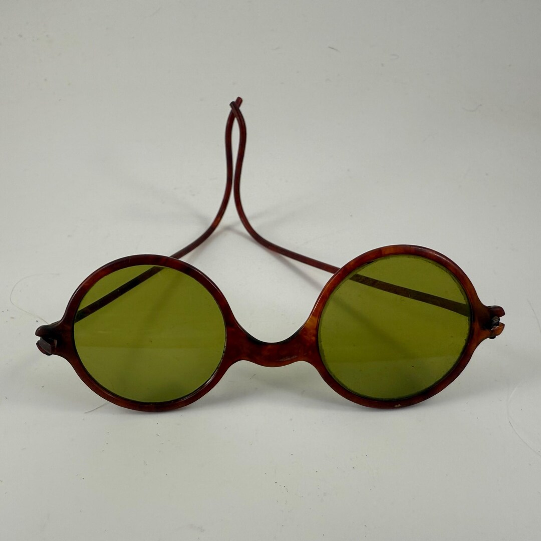 Vintage 1930's Era Tortoise Shell Round Sunglasses With Green Lenses - Etsy