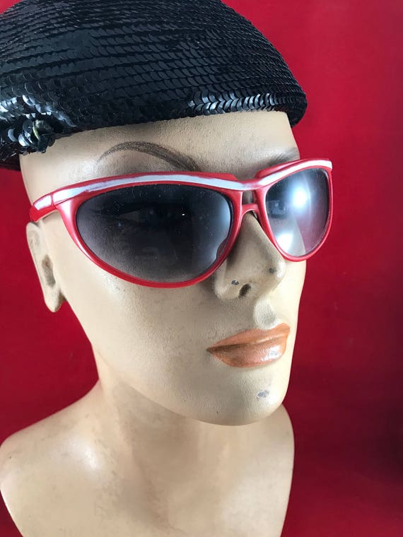 80s - FOSTER GRANT - Red Trimmed Sunglasses - Gem