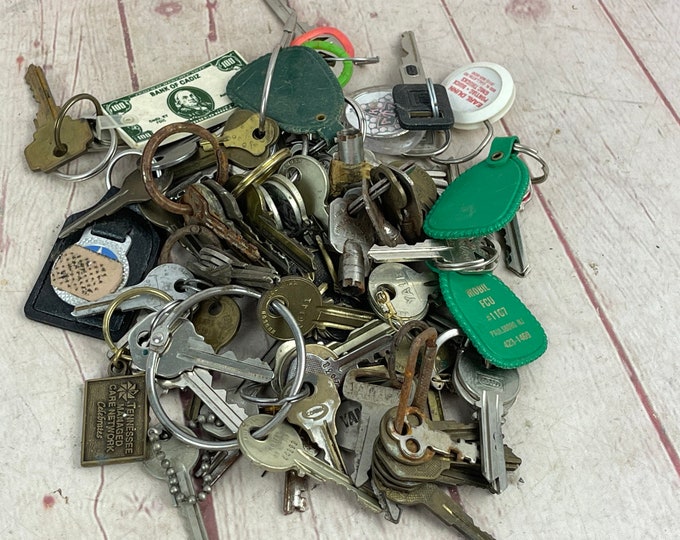Huge Lot of 78 Vintage Keys Key Some Brass Destash Altered Art With ...