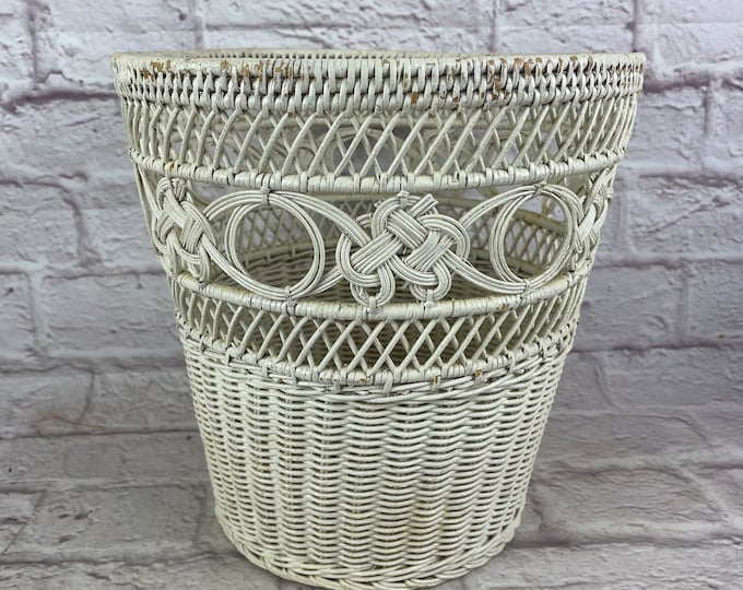 Vintage 1970's Era White Wicker Boho Small Trash Waste Can Basket - Etsy
