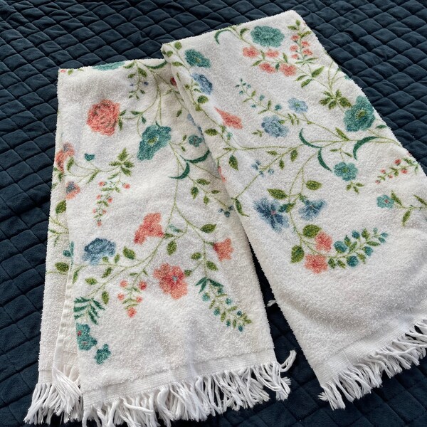 Floral Bath Towel - Etsy
