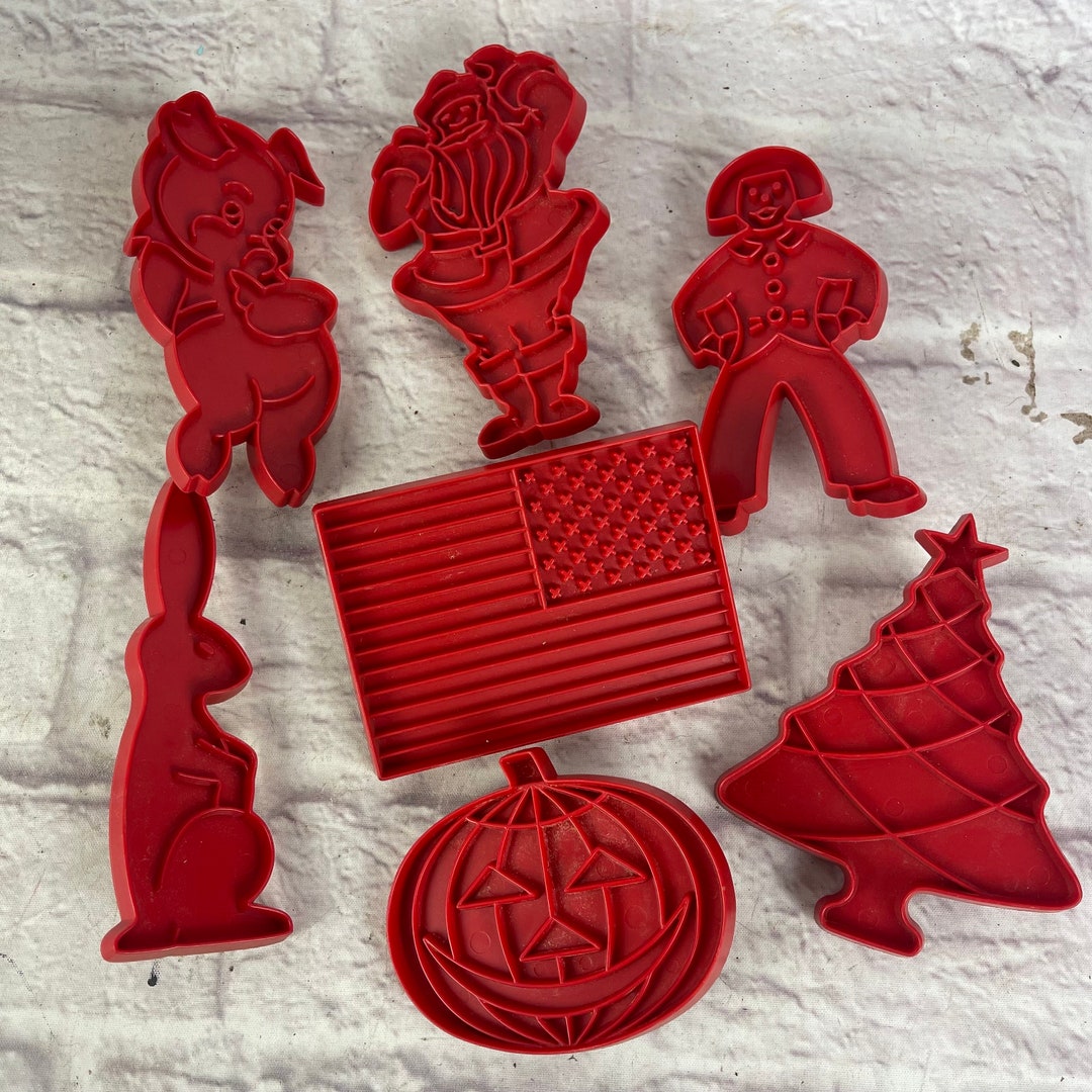 Set of 7 Vintage Red Plastic Cookie Cutters - Etsy