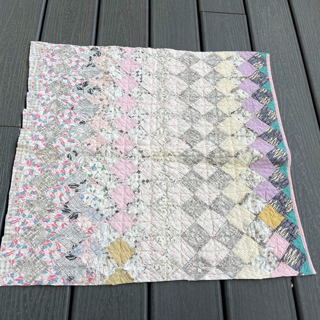Vintage Well Loved and Well Worn Hand Quilted Patchwork Cutter Quilt ...