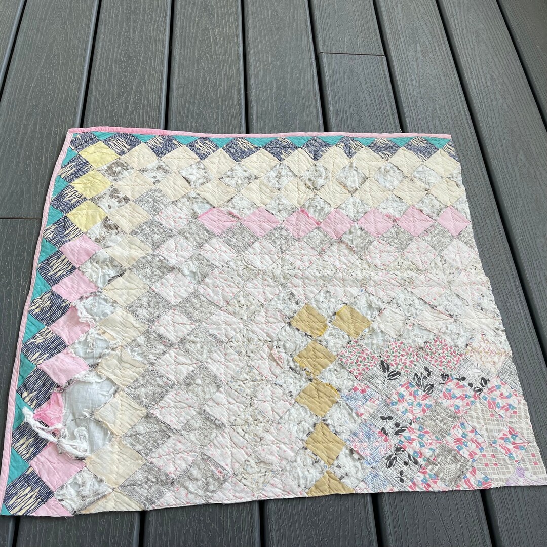 Vintage Well Loved and Well Worn Hand Quilted Patchwork Cutter Quilt ...