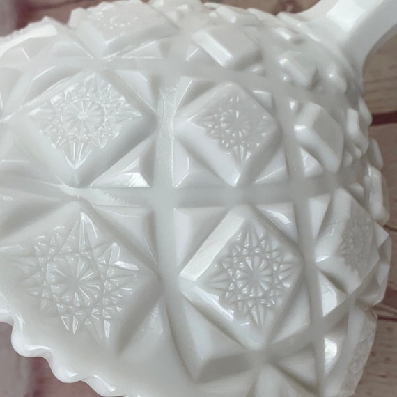 Collectibles Vintage White Milk Glass Quilted Design Pattern Fluted ...