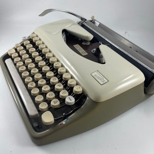 Vintage Triumph Adler Tippa German Portable Typewriter - Etsy