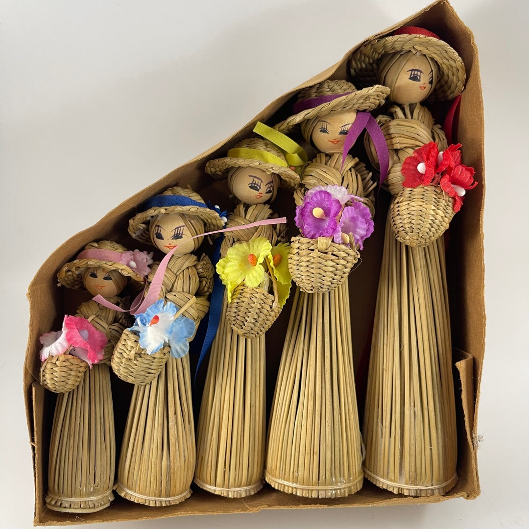 Set of Five Vintage Straw Dolls Graduated Sizes in Original Box Bonnets ...