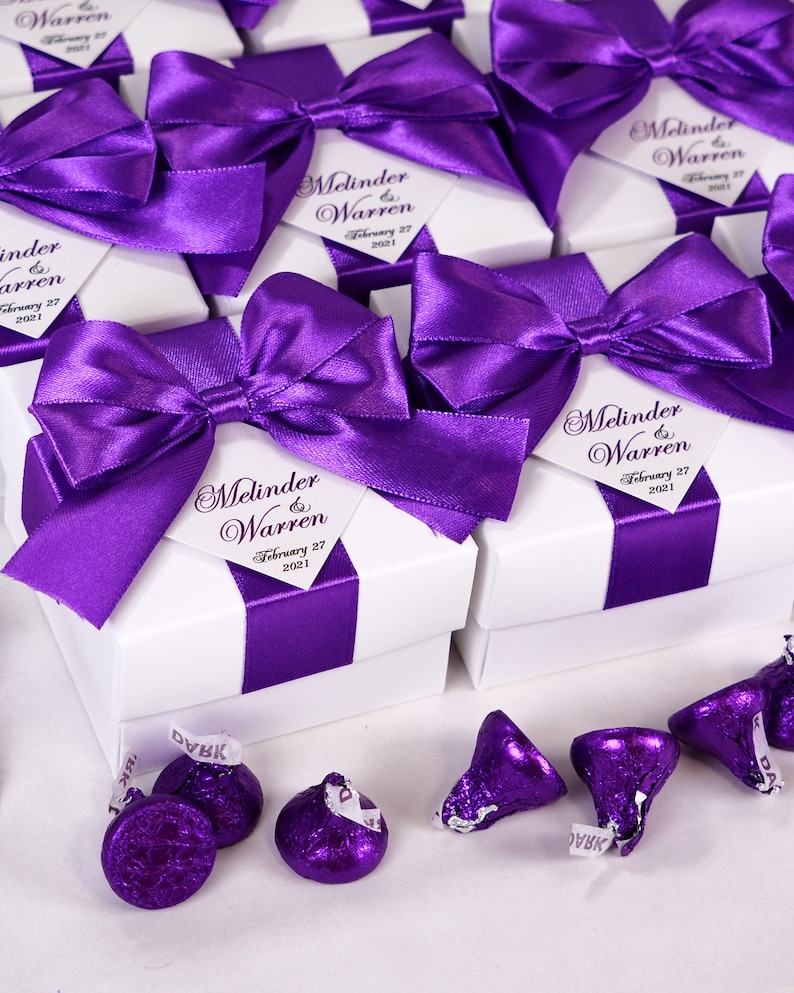 Personalized Wedding Favor Boxes With Emerald Green Satin Ribbon Bow ...