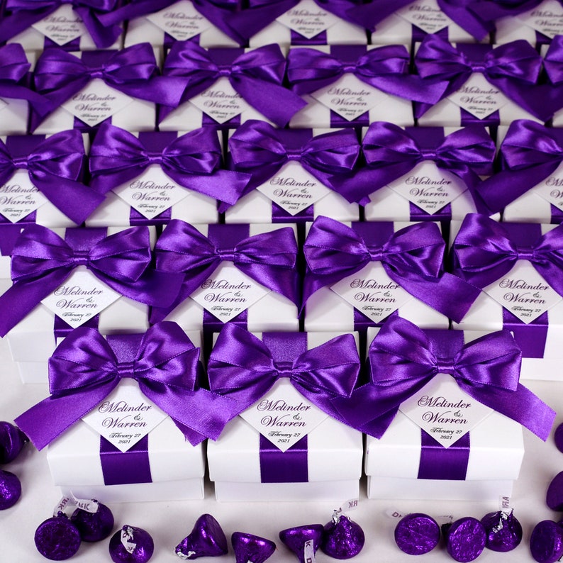 Personalized Wedding Favor Boxes With Emerald Green Satin Ribbon Bow ...