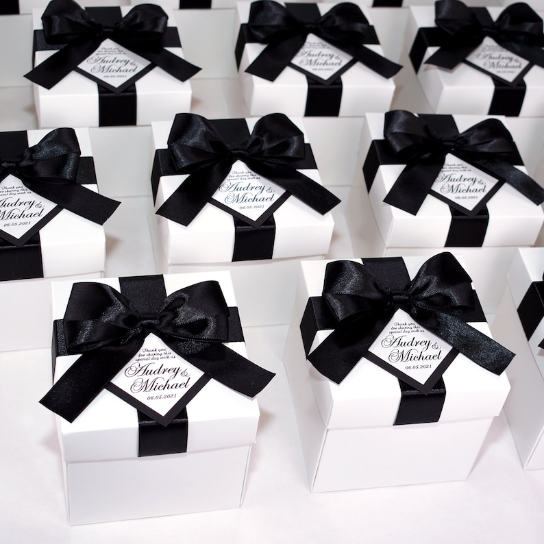 Personalized Wedding Favor Boxes With Satin Ribbon Bow and Custom Names ...